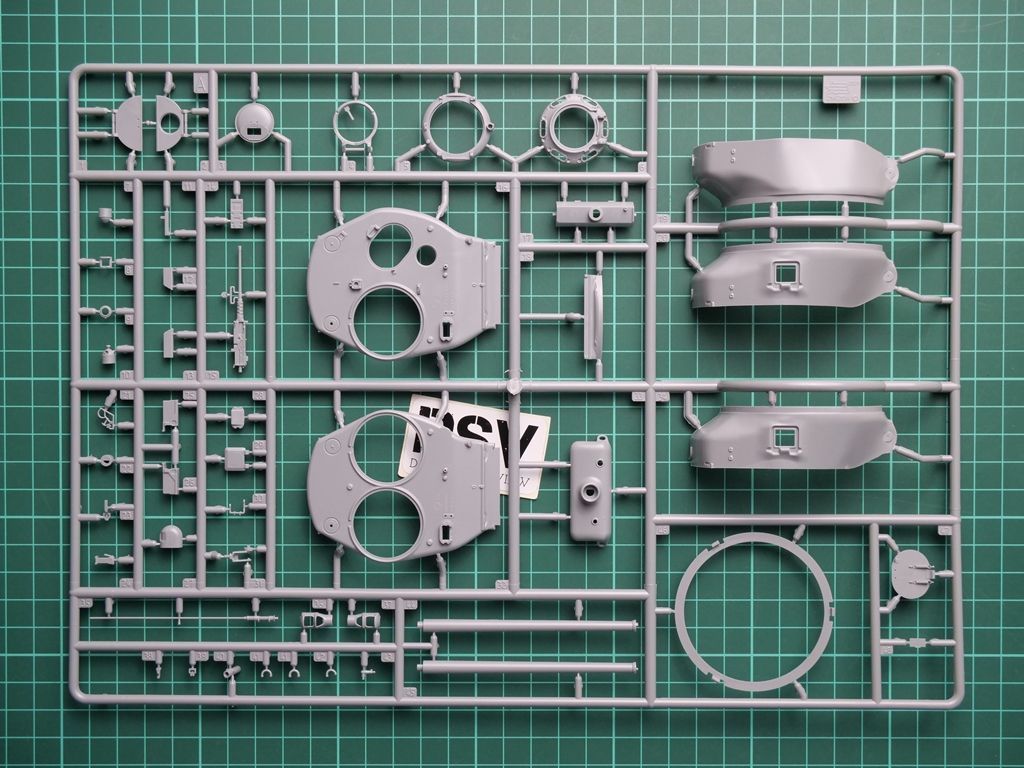 Zvezda 3676 M4A3 (76)W Sherman US Medium Tank 1:35 Сборная масштабная ...