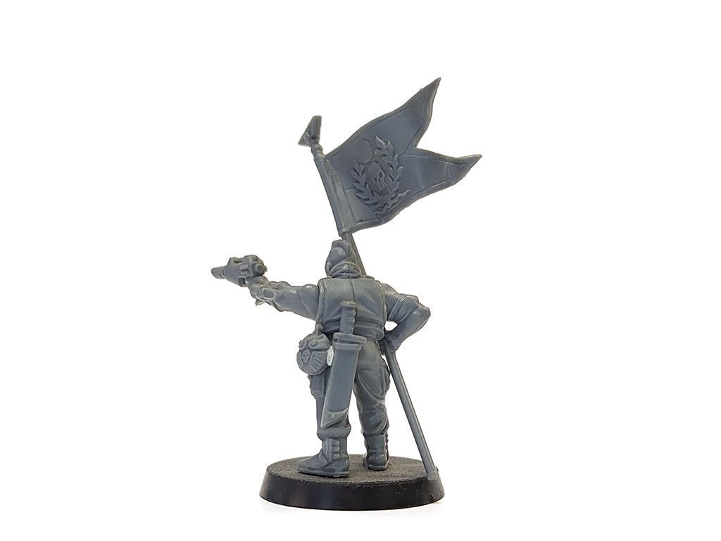 Catachan Jungle Fighter with Laspistol and Banner, мініатюра Warhammer ...