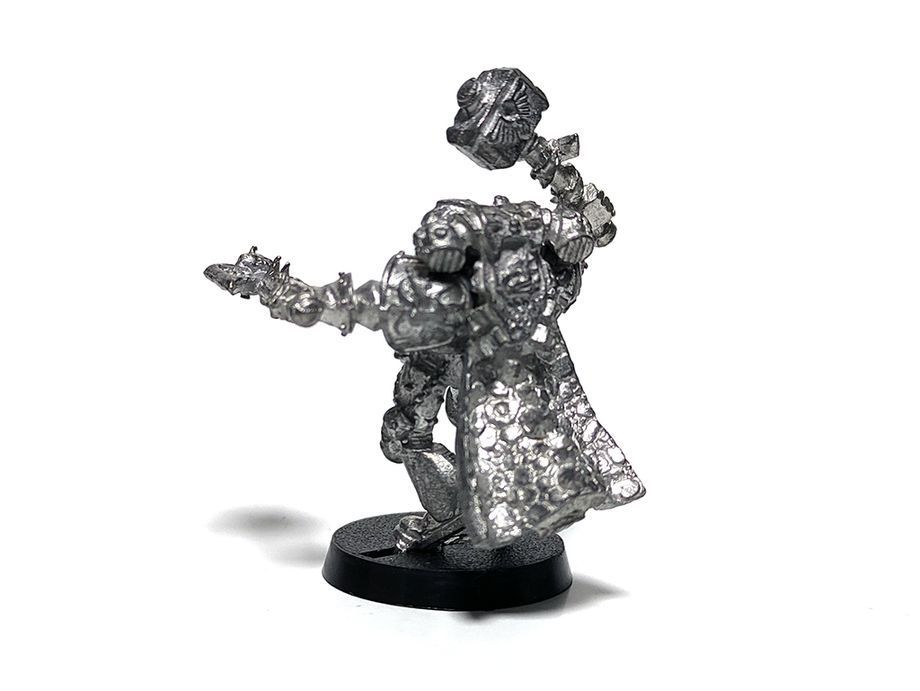 Salamanders Chaplain Xavier, мініатюра Warhammer 40k (Games Workshop ...